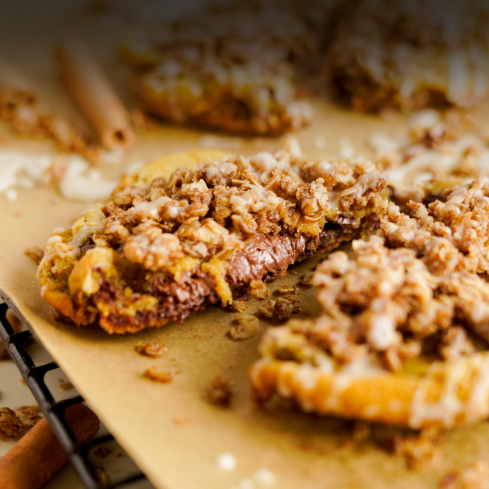 Pumpkin Spice Stuffed Cookie Recipe | Pumpkinella Fall Crumble Cookie ...